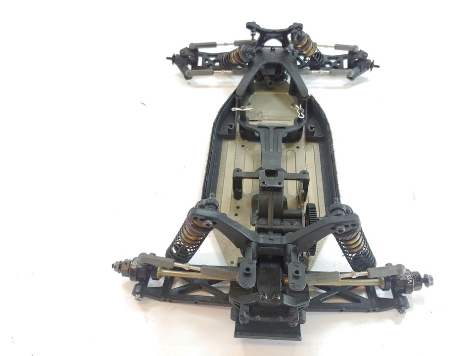 Unknown Model Kyosho? 1/10 2wd Buggy Roller Slider Chassis w/ Body ...