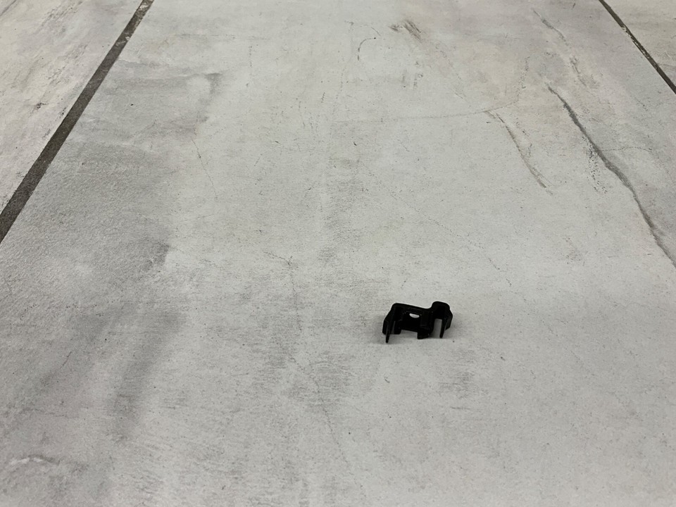 OEM HONDA 17-22 CR-V Headlamp Components-Headlamp Assy Holder ...