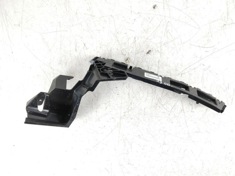Ford Mustang Mach-E 2021 Right rear bumper mounting bracket ...