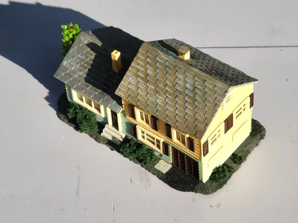 HO Scale Built Building FALLER B-262 Single Family House | eBay