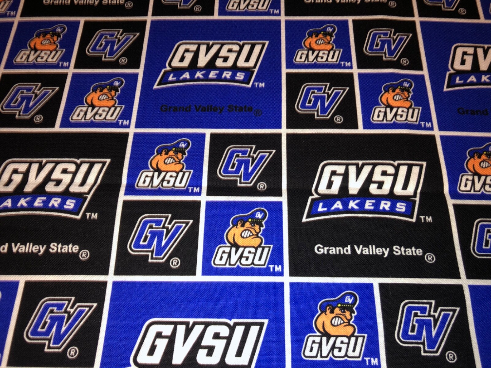 NEW COTTON Fabric 1/4yd=9inX44in GRAND VALLEY STATE UNIV. GVSU LAKERS ...