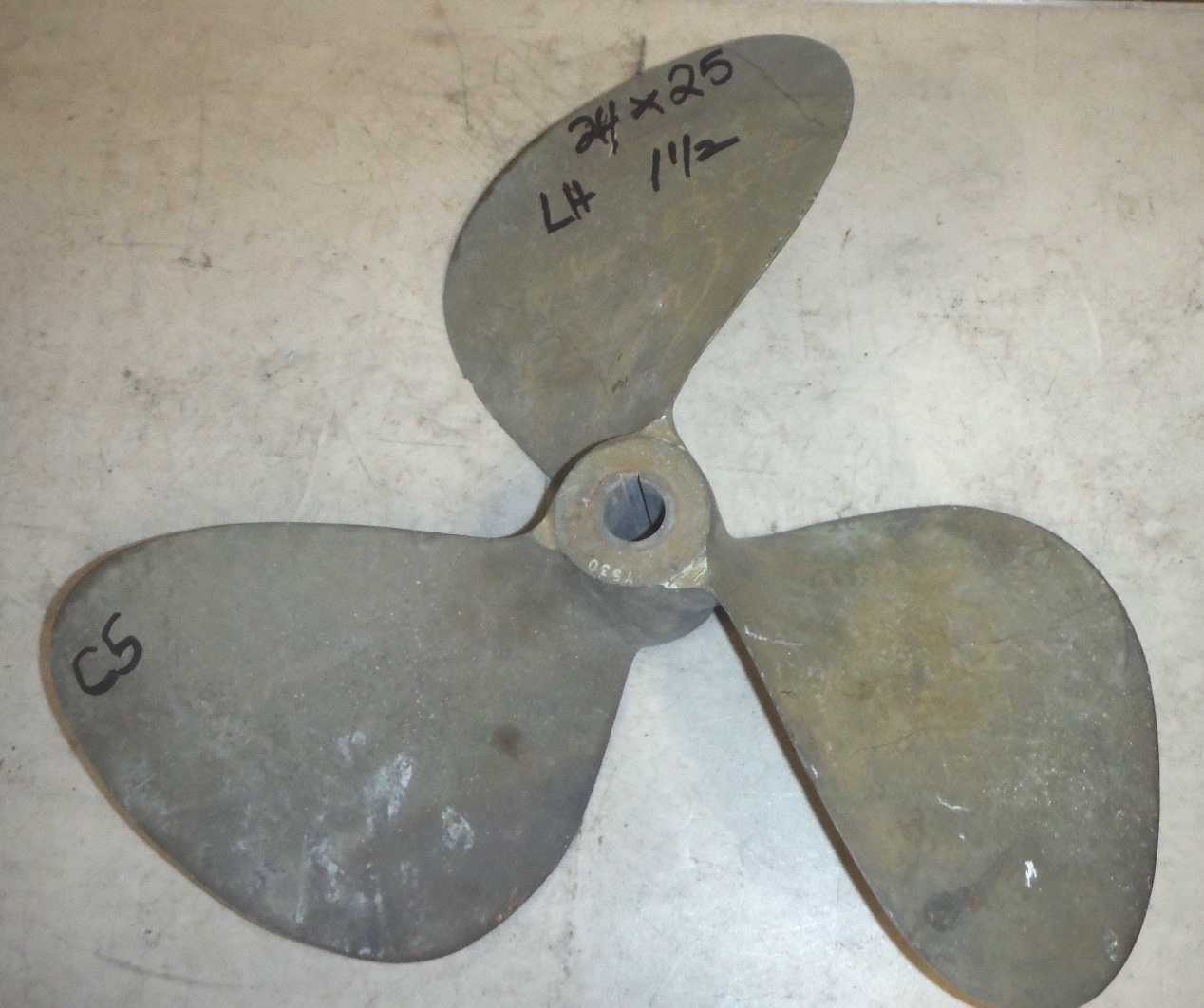 24 X 25 BRONZE 3 Blade LH Propeller 1-1/2” Bore Prop Inboard Wheel ...