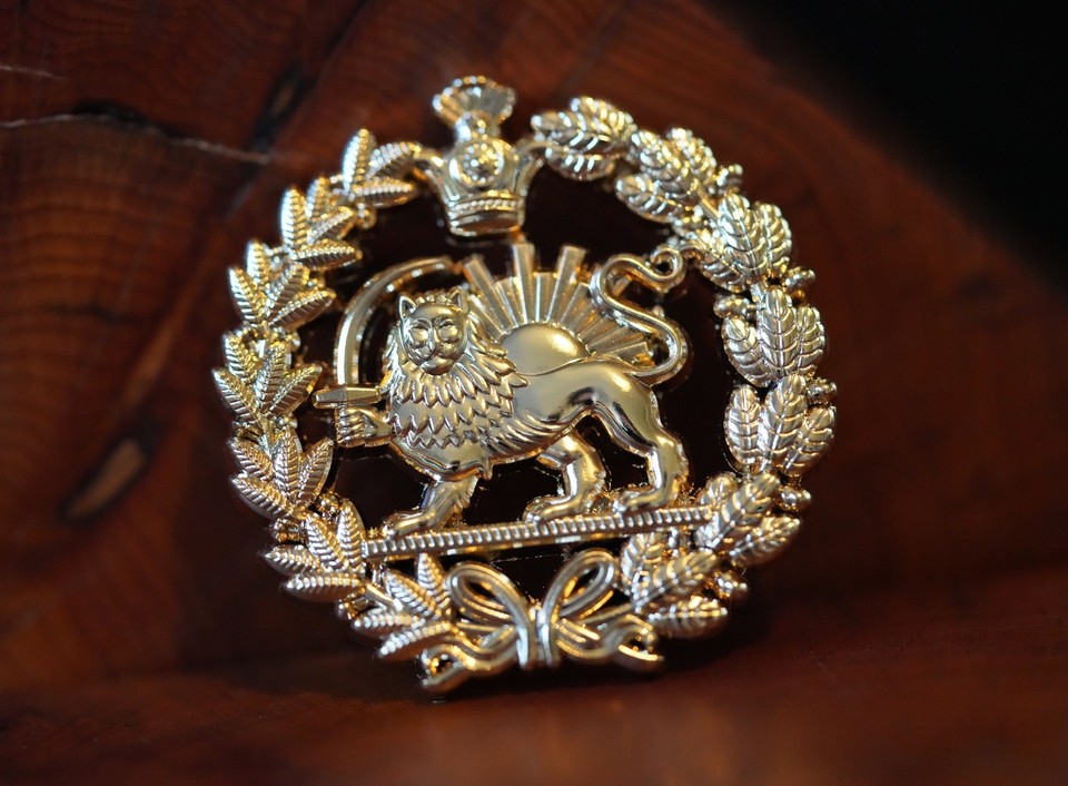 Shir O Khorshid Heritage Lapel Badge - Lion and Sun Golden Pin – Shah ...