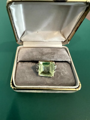 Ladies Synthetic Square Peridot Ring - Yellow Gold (10k) - Diamond ...