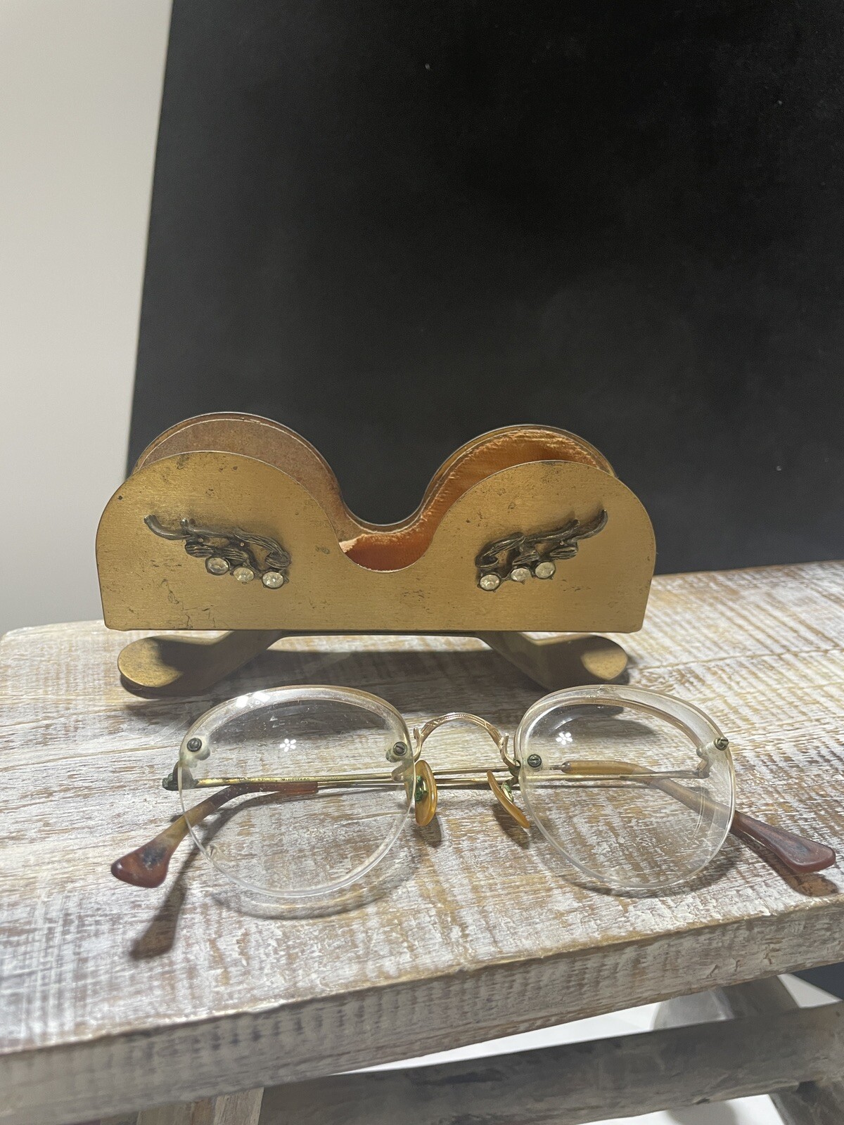 Vintage Footed Eyeglass Caddy Holder Cats Eye Rhinestones Gold Tone ...
