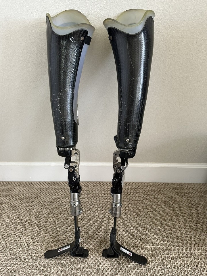Freedom Innovations Carbon Fiber Prosthetic Legs Ossur Knees Cat 1 Feet ...