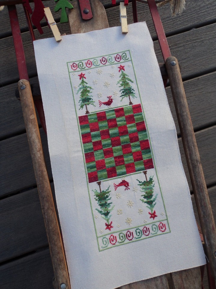 The Primitive Needle Cross Stitch YULE Gameboard Christmas Tree ...