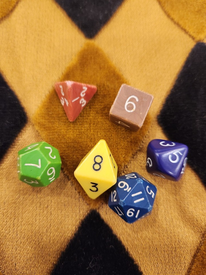 Original Dungeons & Dragons DnD Dice TSR Polyhedral d4 d6 d8 d10 d12 ...