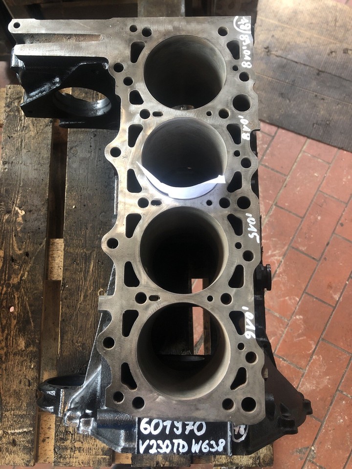 Mercedes Benz Motor Motorblock OM601 OM 601.970 V 230TD W638 Vermessen ...