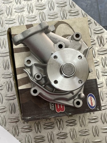 MD972002 WATER PUMP FITS 4D56 MITSUBISHI PAJERO L400/HYUNDAI TERRACAN ...