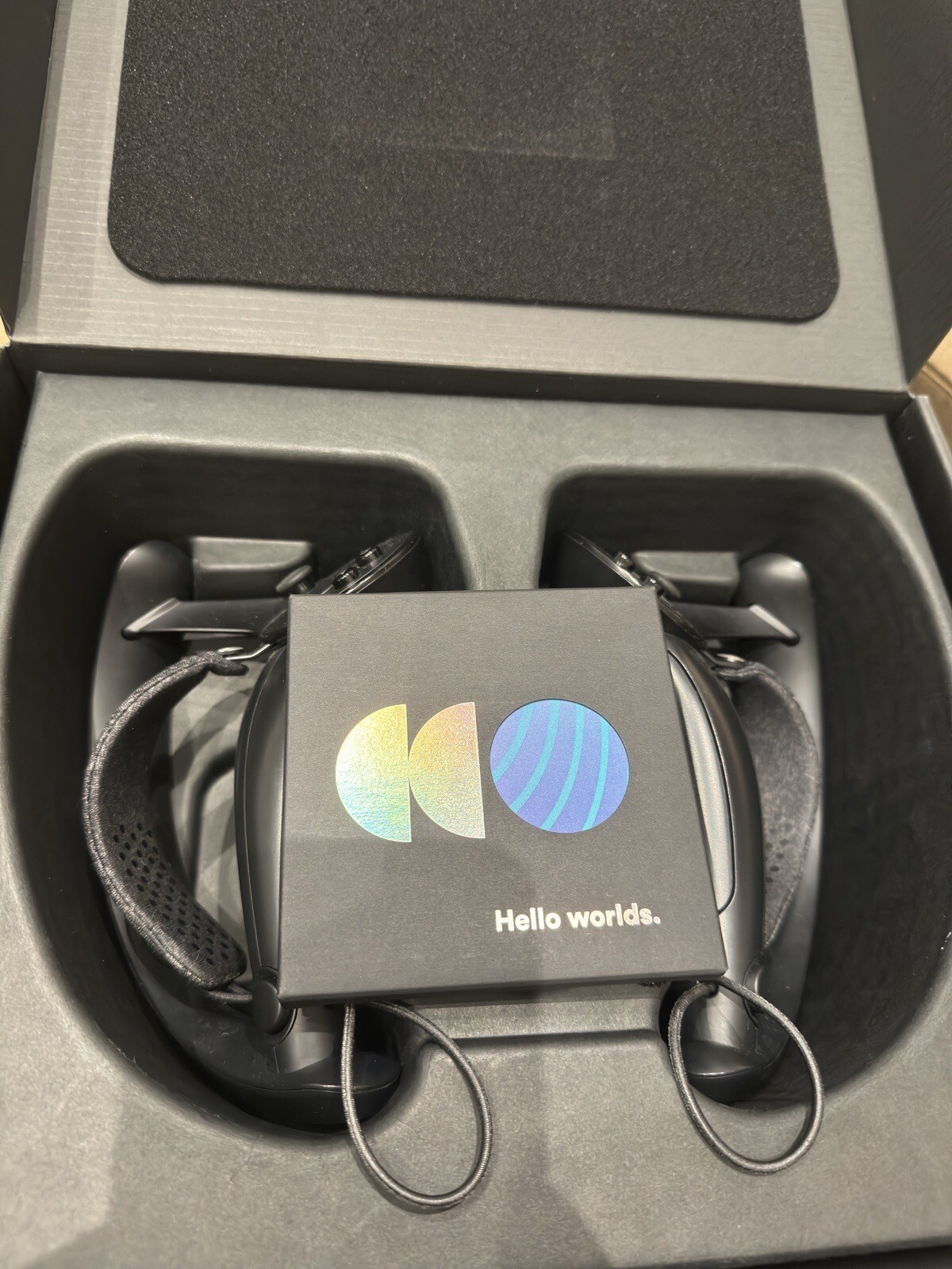 (Great Condition) Steam Valve Index VR Headset + Controllers ...