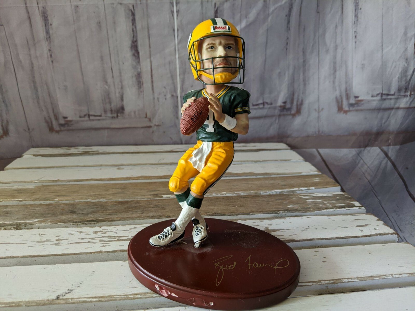 memory company Brett favre Green Bay Packers football figurine limited ...