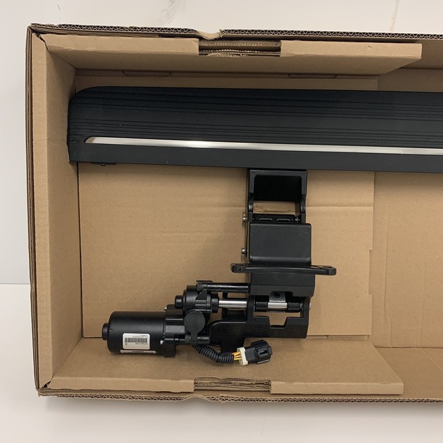 T4a 12780 Jaguar F-pace Deployable Side Steps Genuine RH for sale ...