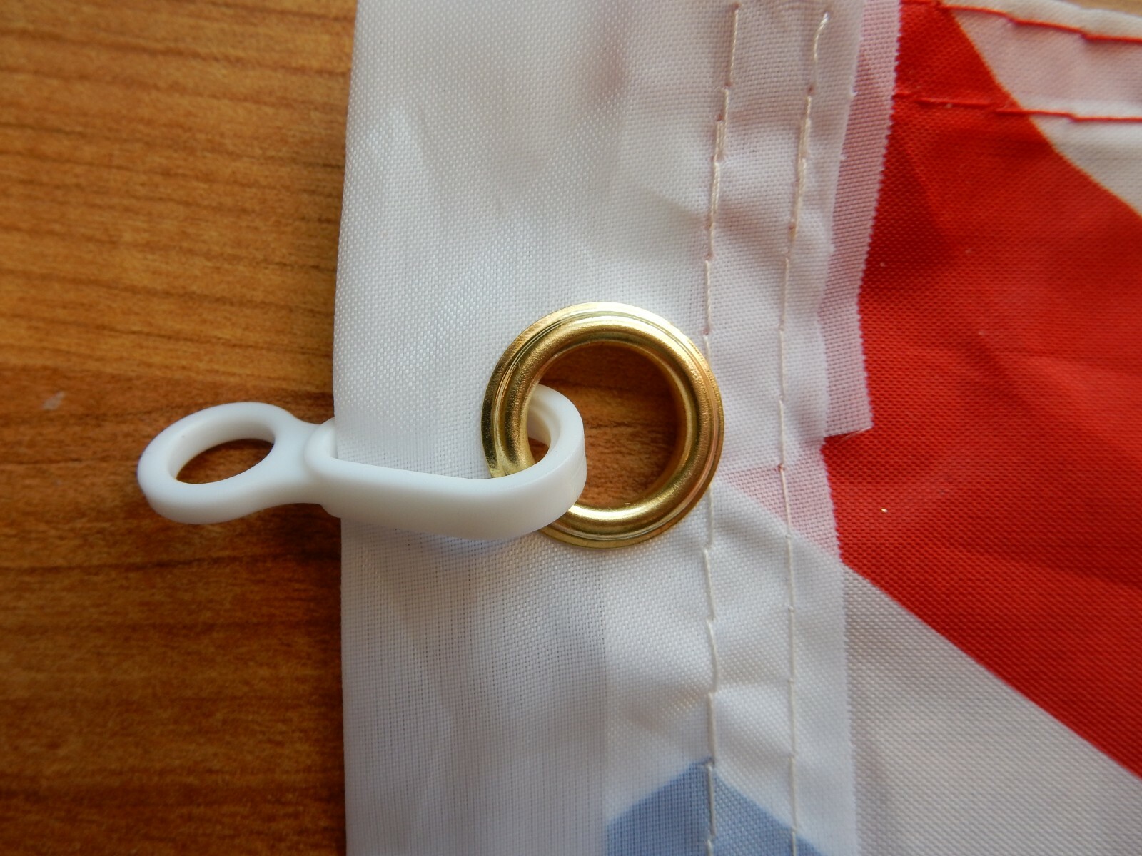 UK SELLER x2 Flag Pole Clips Plastic Attachment Flagpole Snap Hooks ...