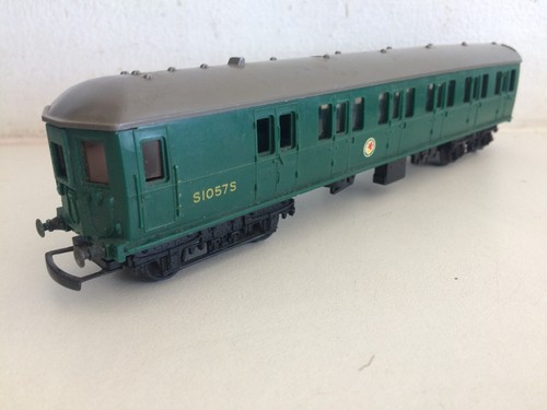 TRIANG LATER R225 SOUTHERN SUBURBAN GREEN EMU NON POWERED COACH GC ...