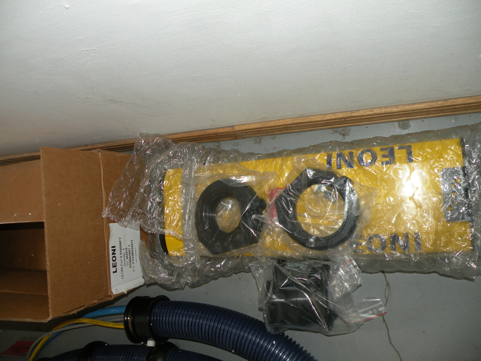 Leoni Robot Dressout Package / Accessories FRGLB3 + M9001A400-B 1920 ...