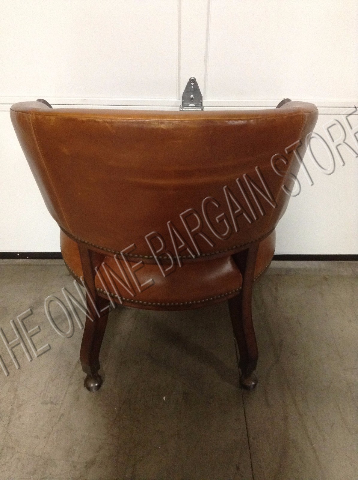 Frontgate Mandalay Chess Game Table Office Executive Rolling Leather ...