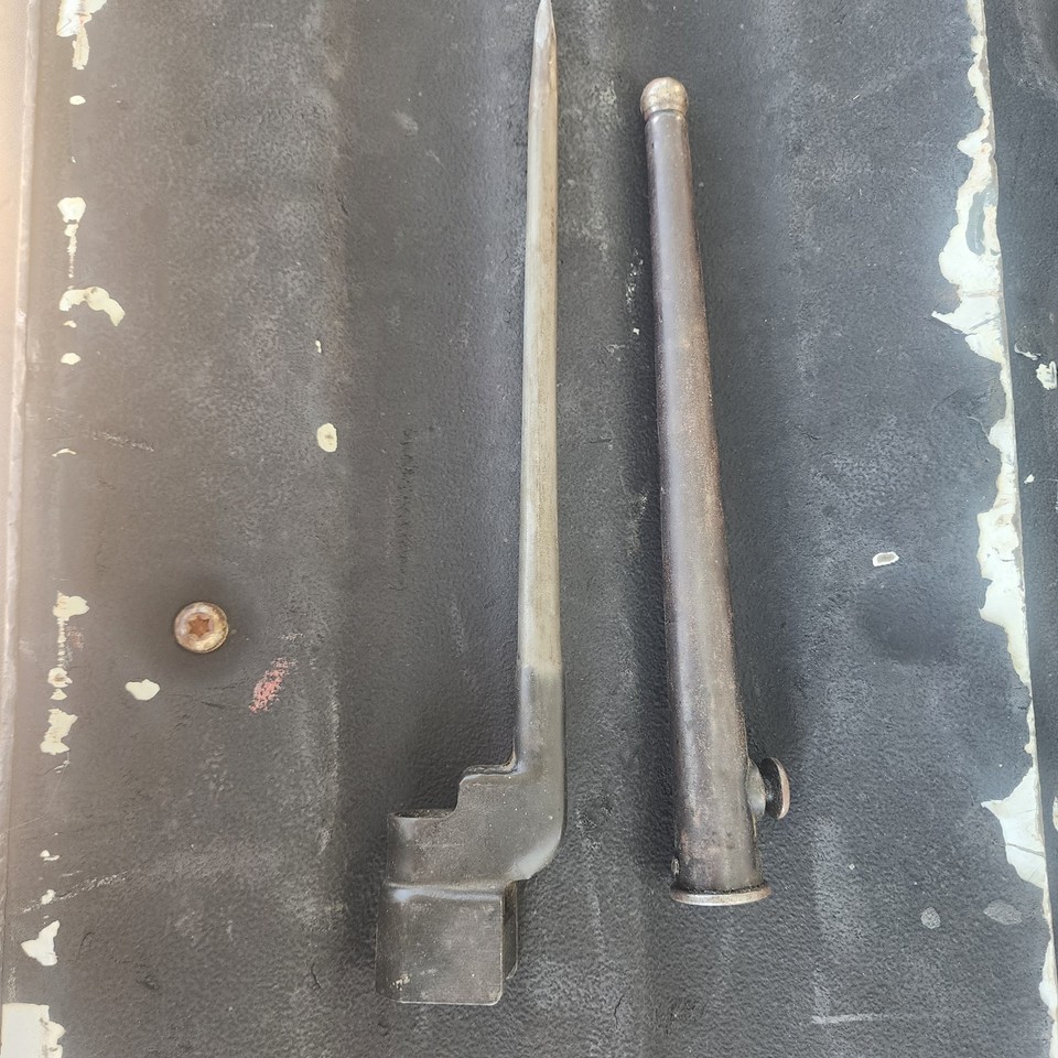 WW2 Era British No.4 MK II Lee Enfield Spike Bayonet And Scabbard | eBay