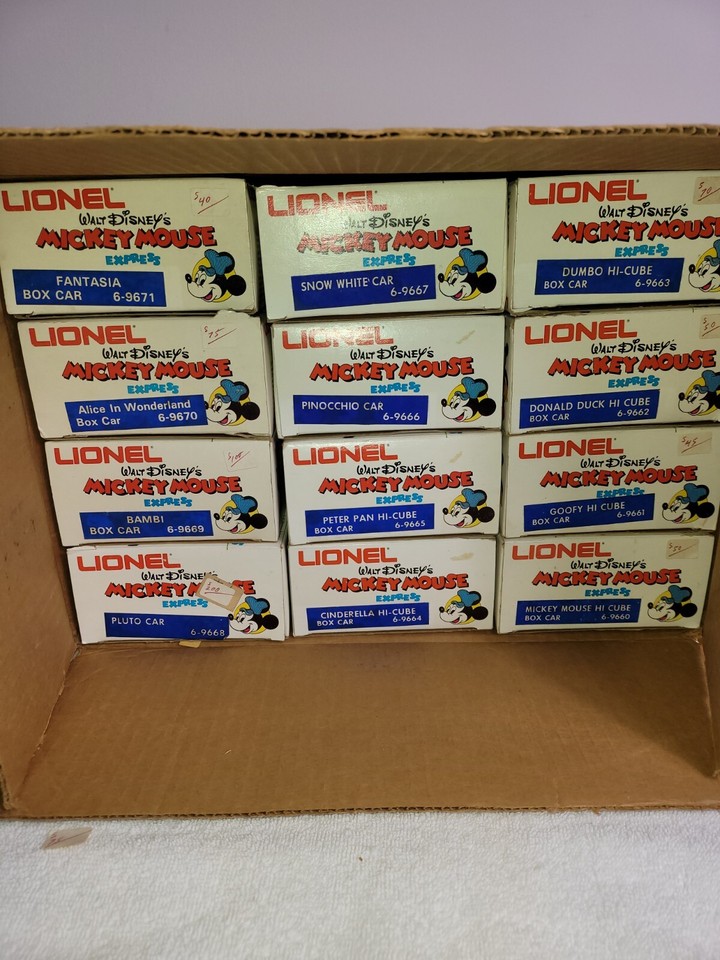 LIONEL DISNEY 1977, 1978 MICKEY MOUSE EXPRESS 12-PIECE TRAIN SET NEW ...