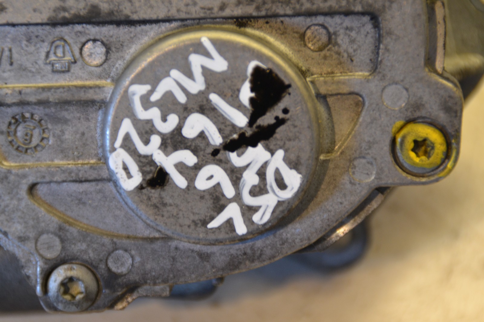 Mercedes ML Brake Vacuum Pump A6422300165 W164 Ml 320 CDi Brake Vacuum ...