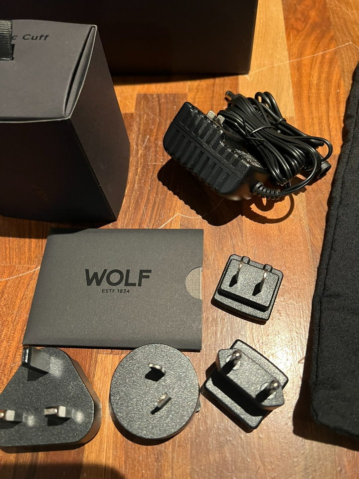 Wolf Cub Single Automatic Watch Winder Black Module M1.8 (Model 461103 ...