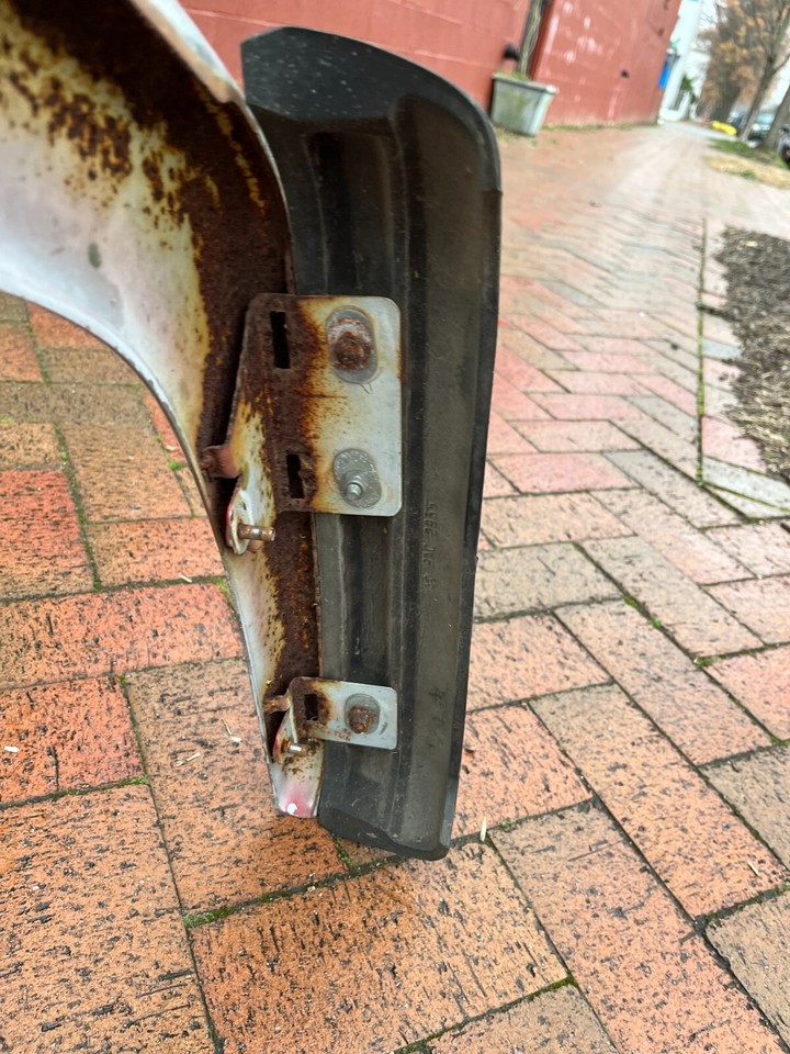 1979-1991 Jaguar XJS Front Bumper Chrome Trim Molding W/ Rubber Bumpers ...