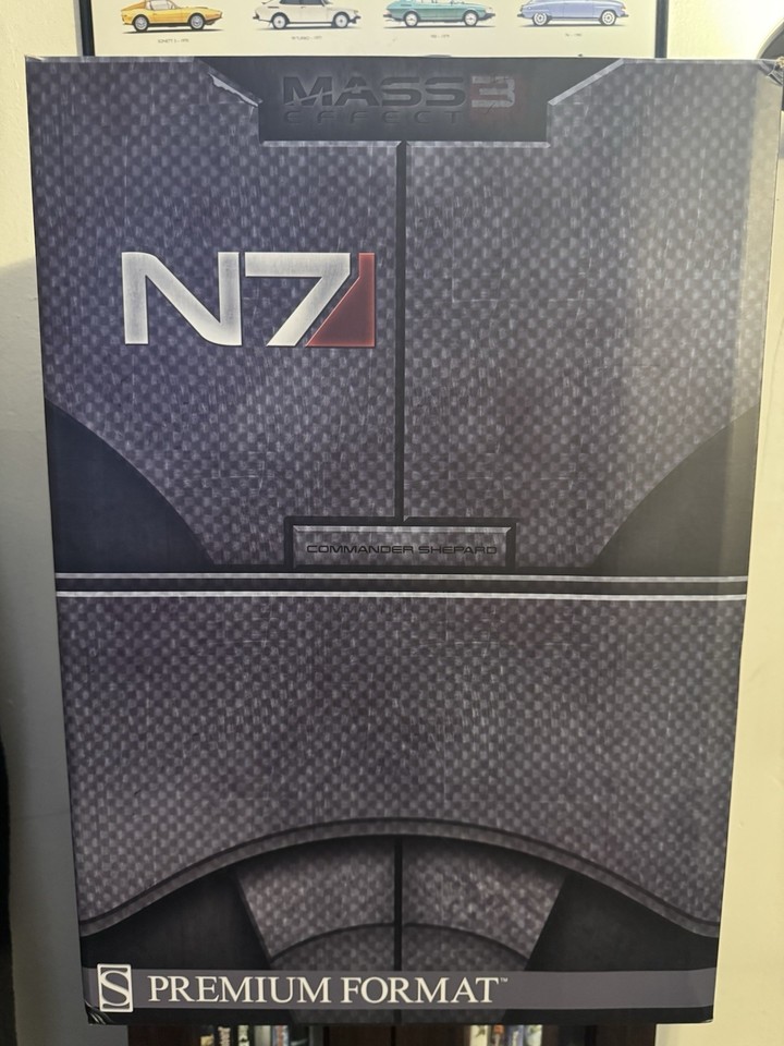 Sideshow Commander Shepard Mass Effect Premium Format Regular Statue ...