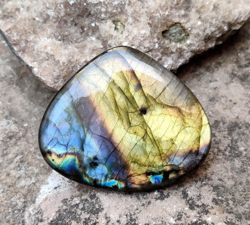 Natural Golden Yellow Shade Labradorite Pear Cabochon 36X43MM Gemstone ...