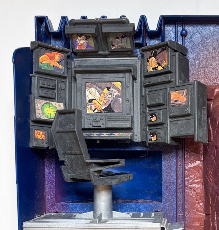 Vintage 1991 Batman Returns Bat Cave Wayne Manor Command Center Kenner ...