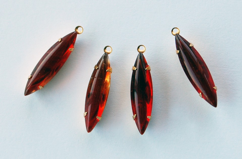 VINTAGE GLASS MARQUIS NAVETTE PENDANT BEADS 24x6mm MANY COLORS IN STOCK ...