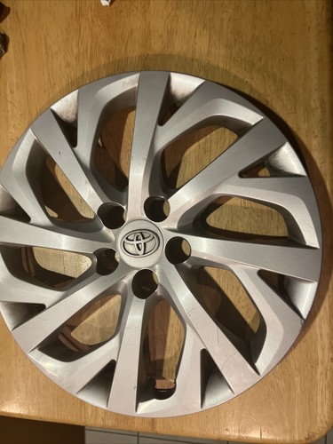 2017-19 Toyota Corolla 16” Hubcap OEM P/N 42602-02530 | eBay