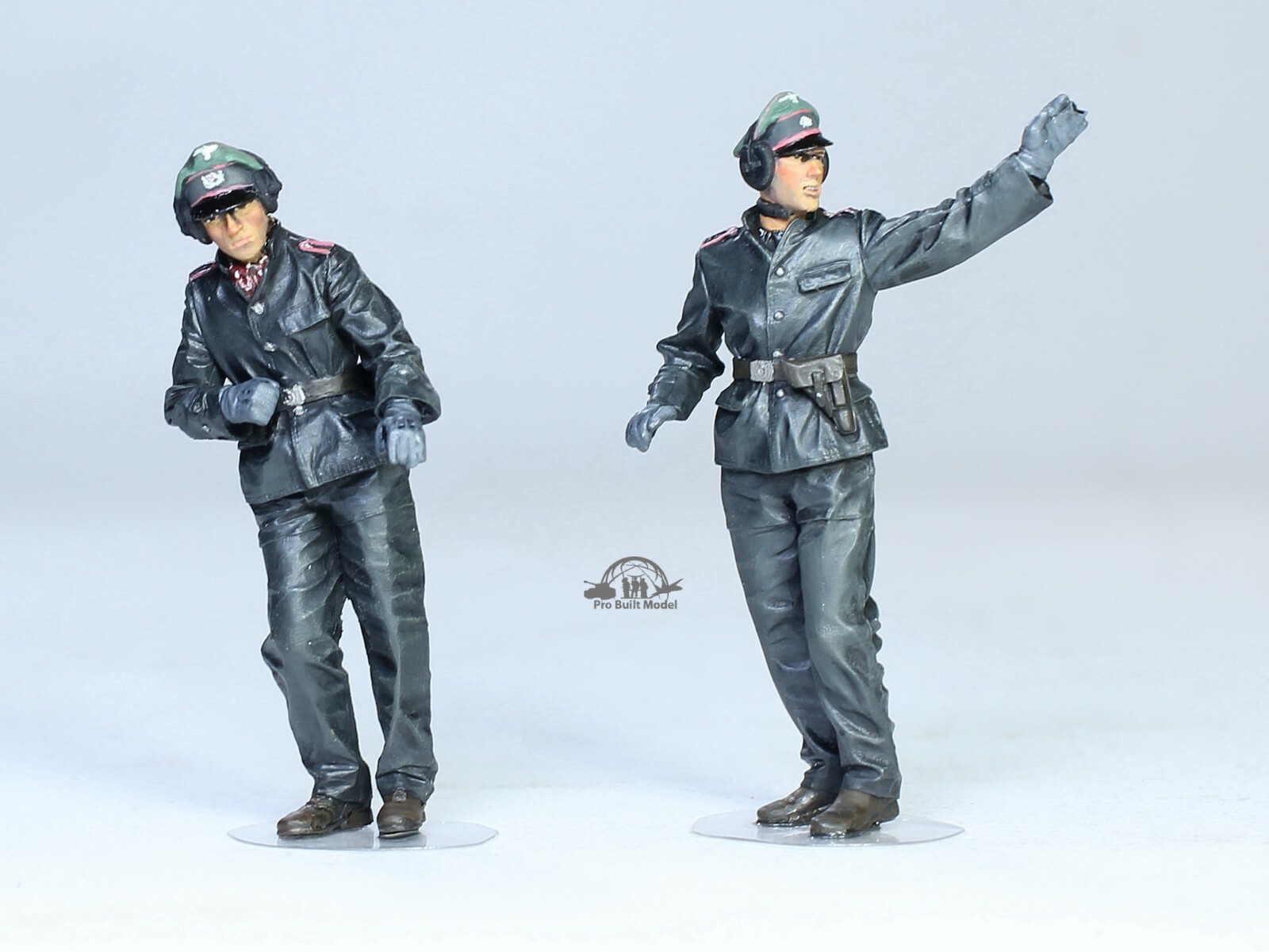 PreSale German SS Panzer Commander (02 Figures) WW2 1:35 Pro Built ...