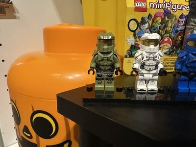 Custom Master Chief Halo Spartan Lego Minifigure with Stand | eBay