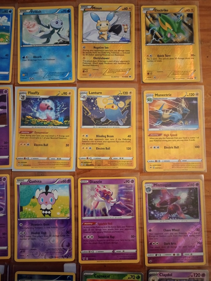 Pokemon TCG 60+ Card Lot 43 Holo Hydreigon Break Ttar V Pikachu Iron ...