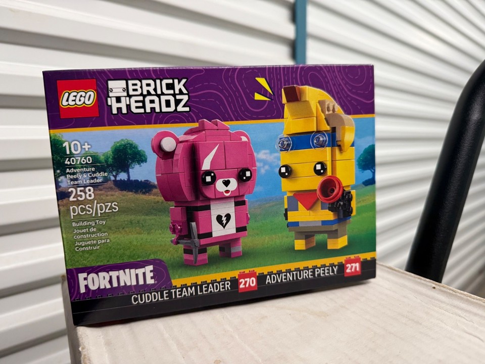 LEGO 40760 Fortnite Brickheadz Adventure Peely & Cuddle Team Leader ...