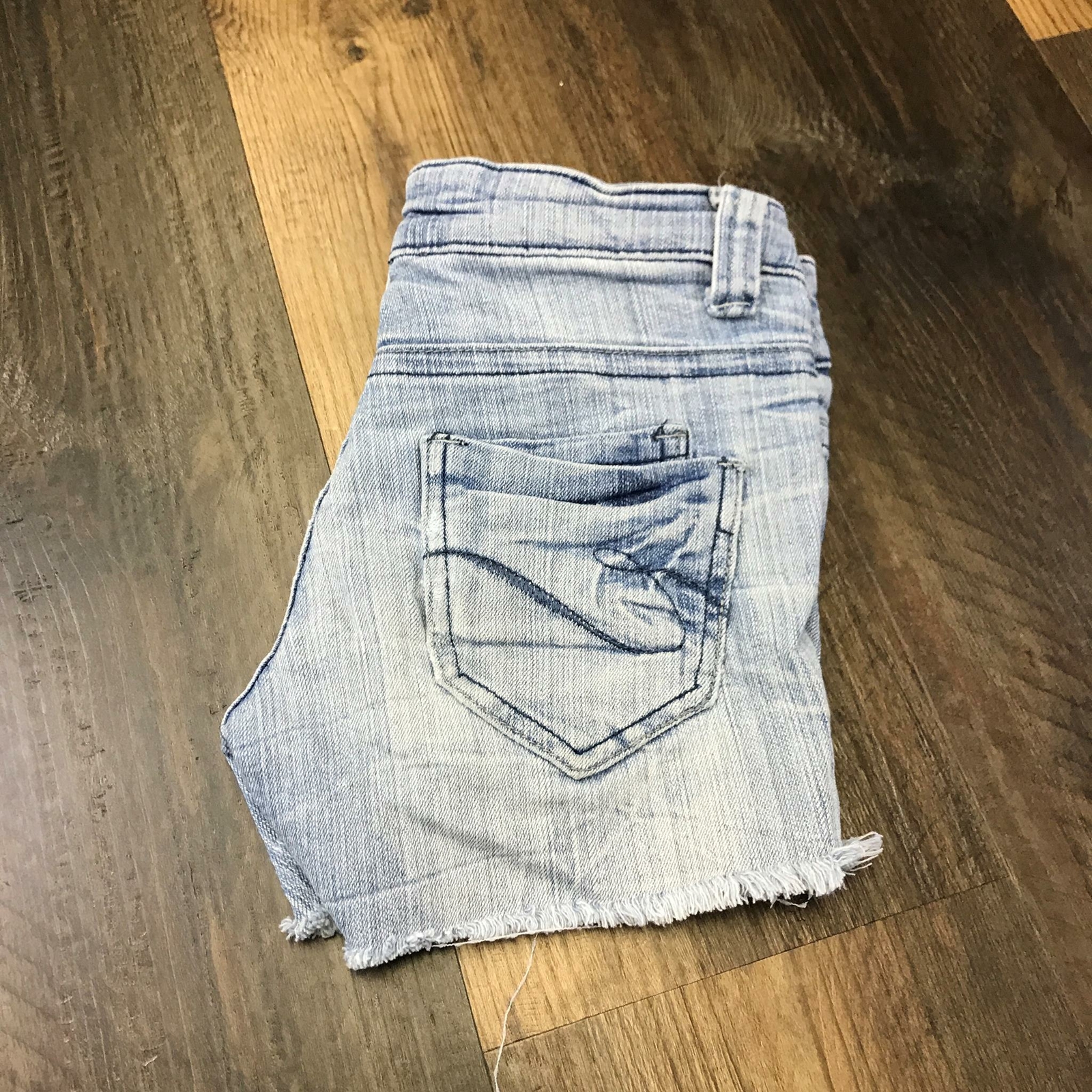 BONGO Low Rise Medium Wash Blue Denim Cut Off Jean Sh… - Gem