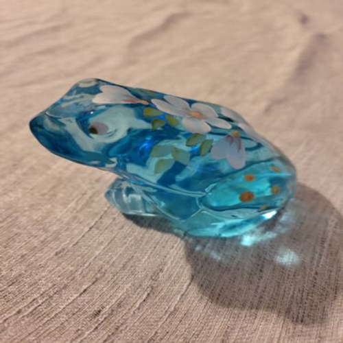 VINTAGE FENTON FROG BLUE GLASS HAND PAINTED FLOWERS Artist Signed D ...