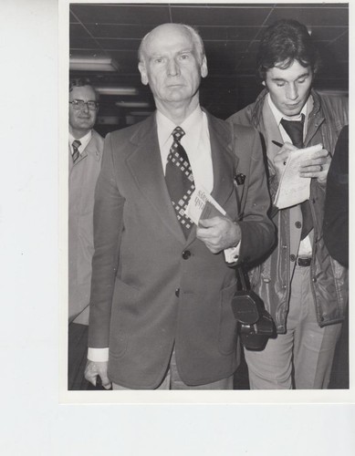 Lt. Col. Hubert Meyer escorted by police 11/21/77 -Press Photo | eBay