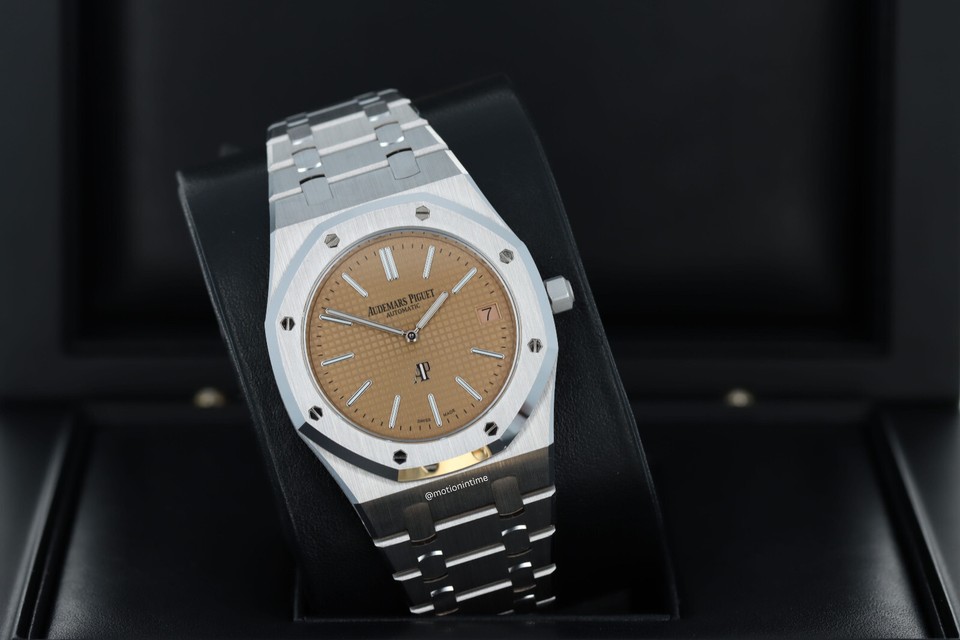 AP Royal Oak Jumbo Extra Thin 18kt White Gold Salmon Dial 15202BC.OO ...
