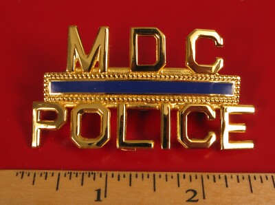 CONNECTICUT METROPOLITAN DISCTRICT COMMISSION CT POLICE UNIFORM HAT PIN ...