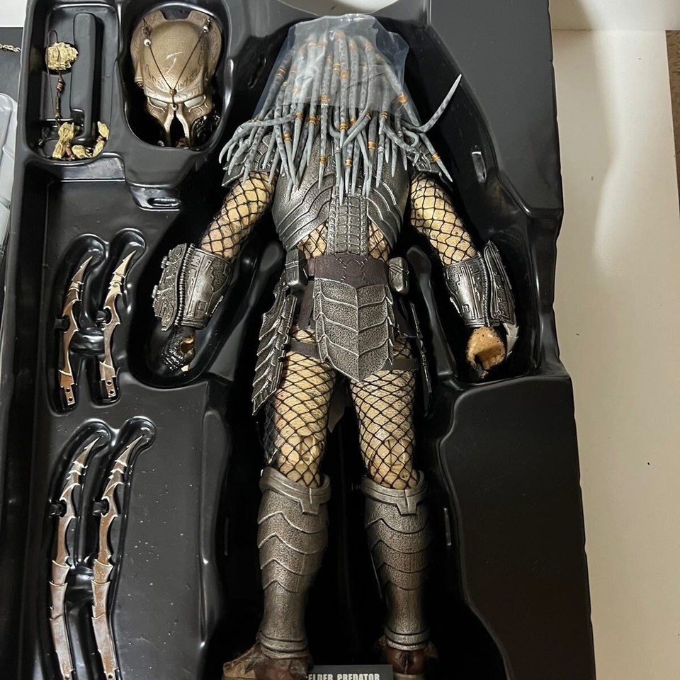 Movie Masterpiece HOT TOYS AVP ELDER PREDATOR 2.0 1/6 | eBay