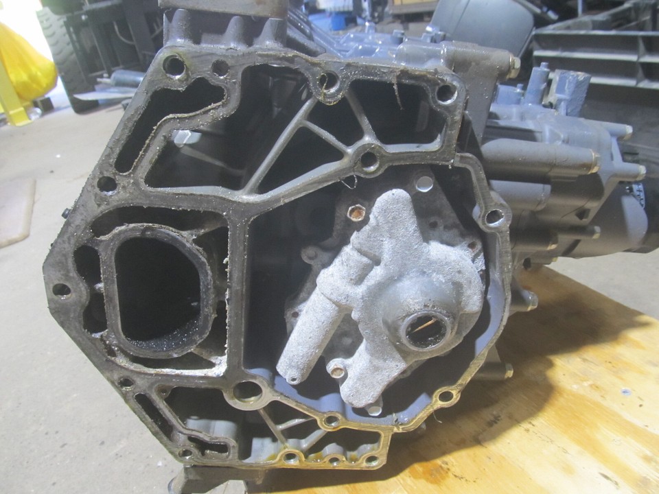 Yamaha 250HP OEM Cylinder Block 6P2-W009B-04-9S & 6P2-11410-01-00 ...