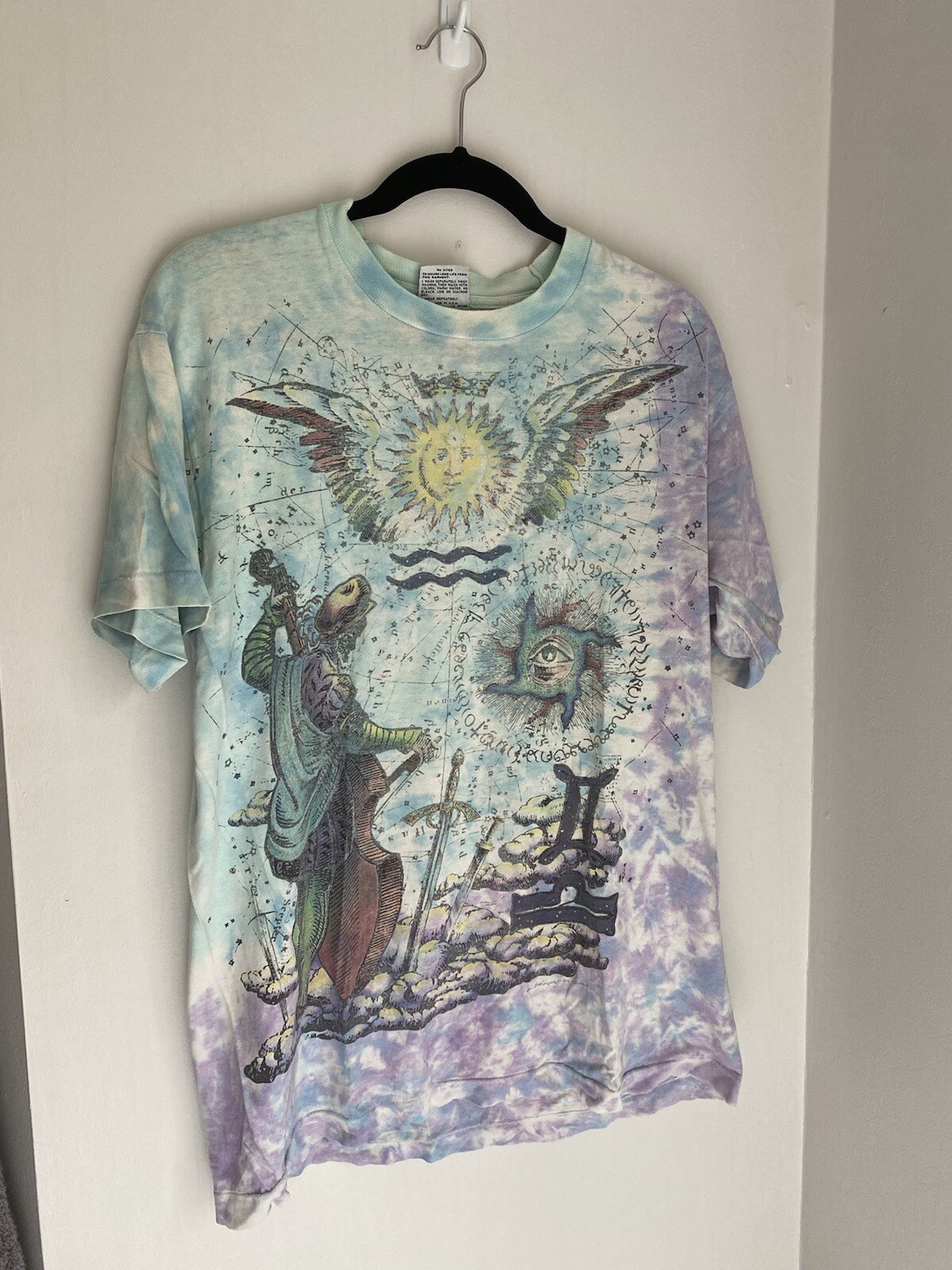 Vintage 1992 Liquid Blue Ian Bohorquez All Over Print… - Gem