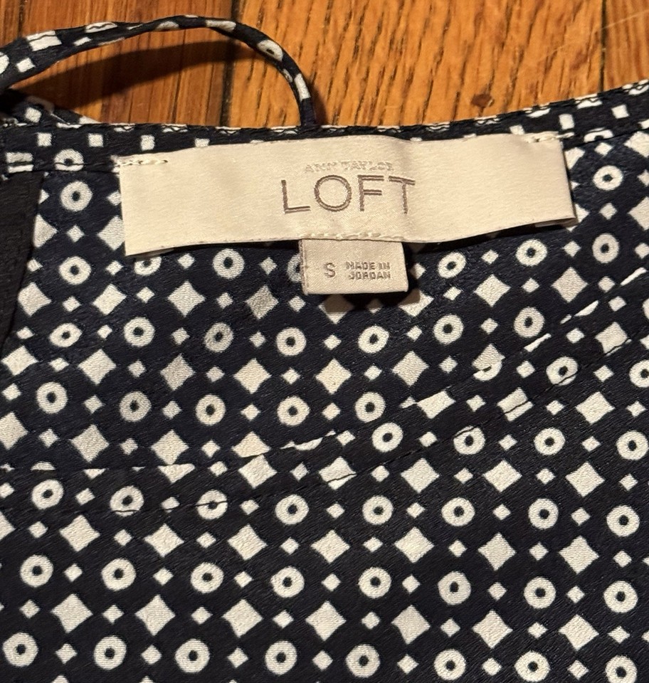 Ann Taylor LOFT Navy blue white Geometric Sleeveless shirt Blouse Top ...