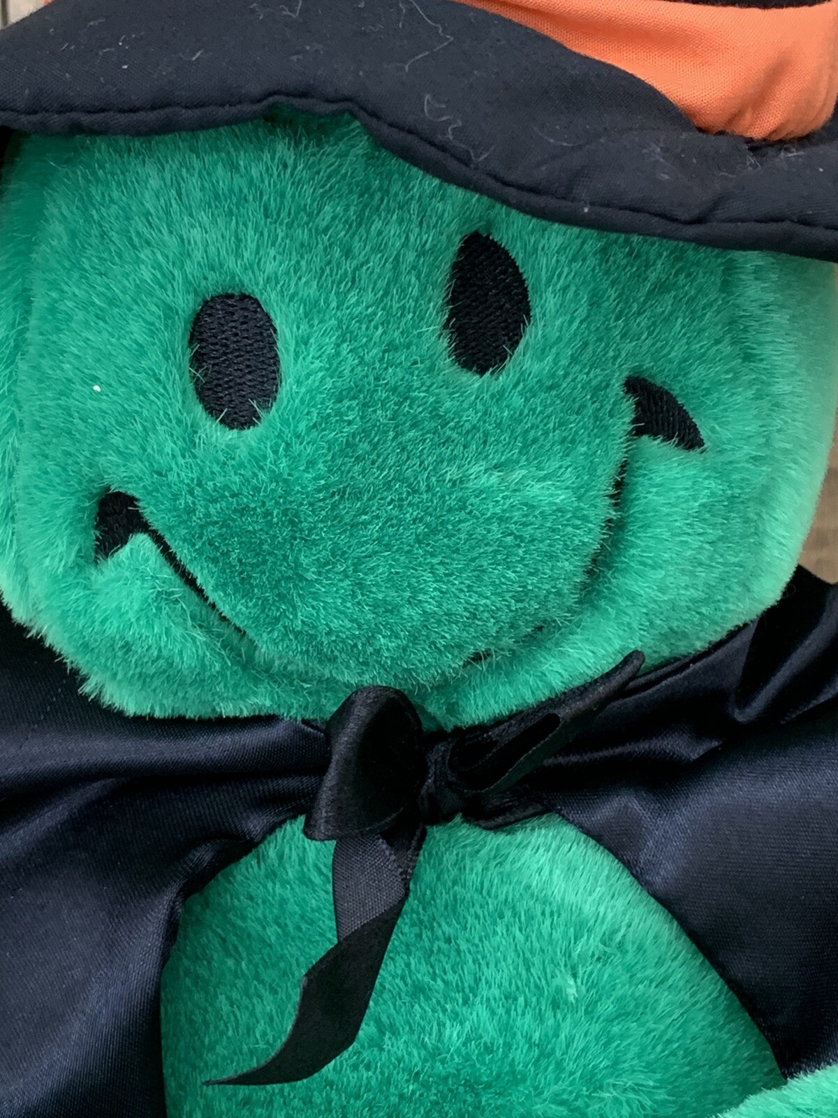 VTG Battery Operated Tickle Wiggle Halloween Green Smiley Plush Witch ...