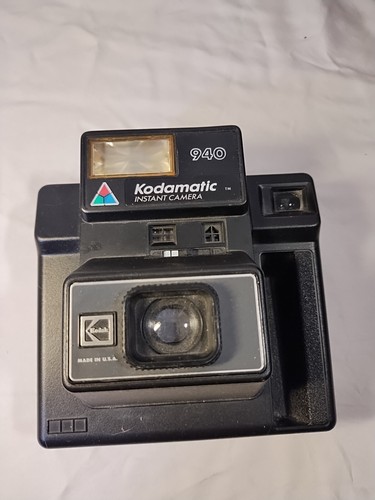 Kodak Kodamatic 940 HS144-10 Black Handheld Vintage Instant Color Film ...
