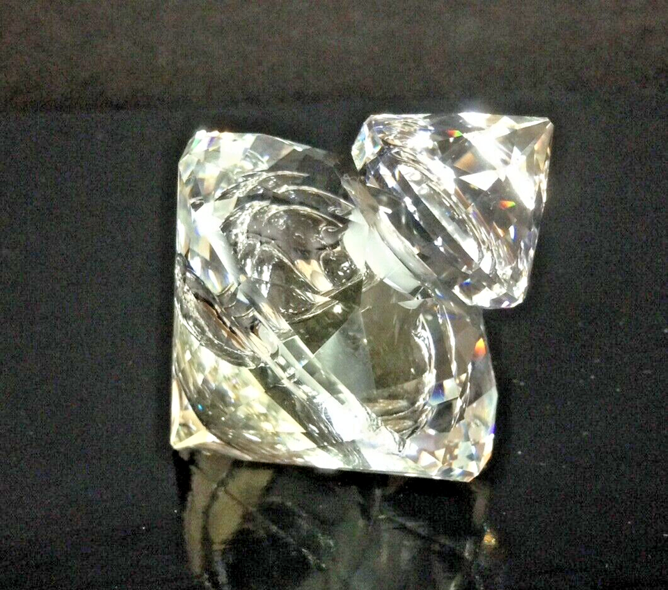 "JEWEL" Made by Swarovski for Designer Parfum ltd 72 facets perfect ...