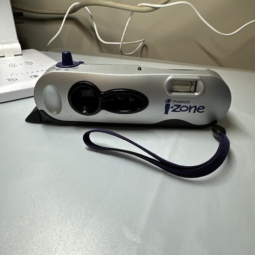 Polaroid i-Zone Instant Film Pocket Camera with Flash Silver - Tested ...