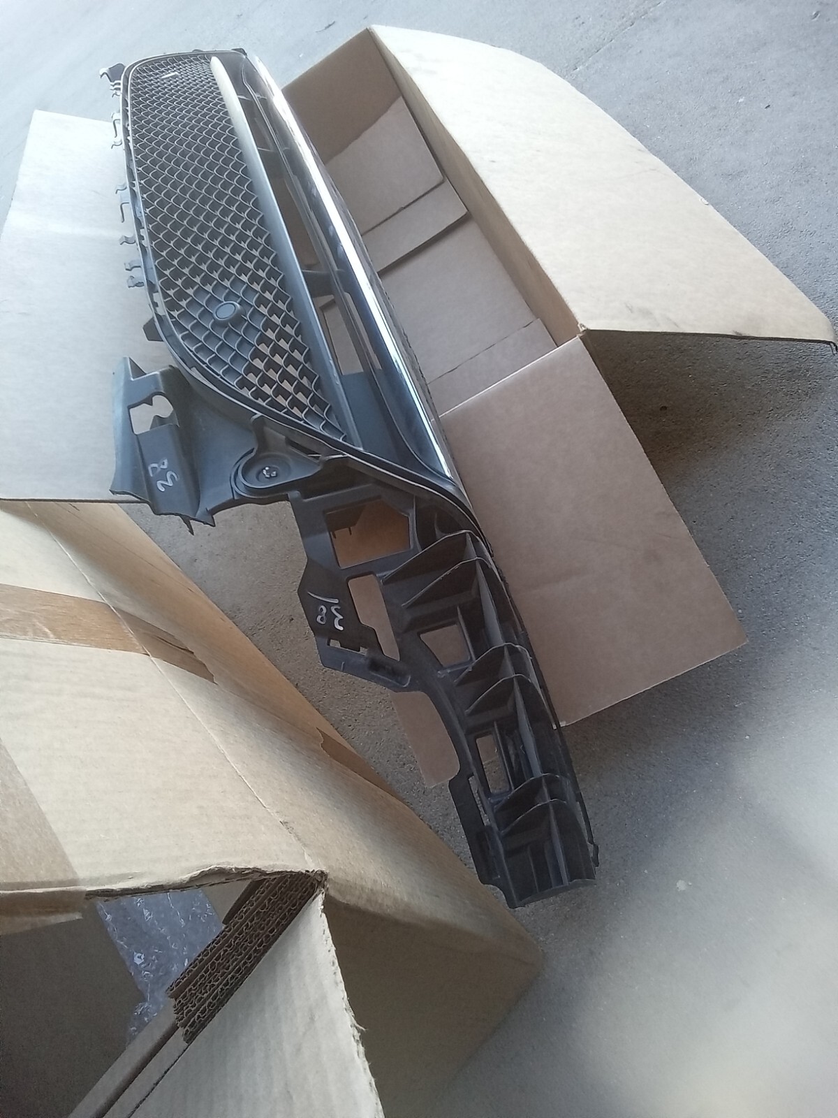 2017-20 Mercedes E300 E400 Coupe Lower Bumper Grille Center 2138852500 ...