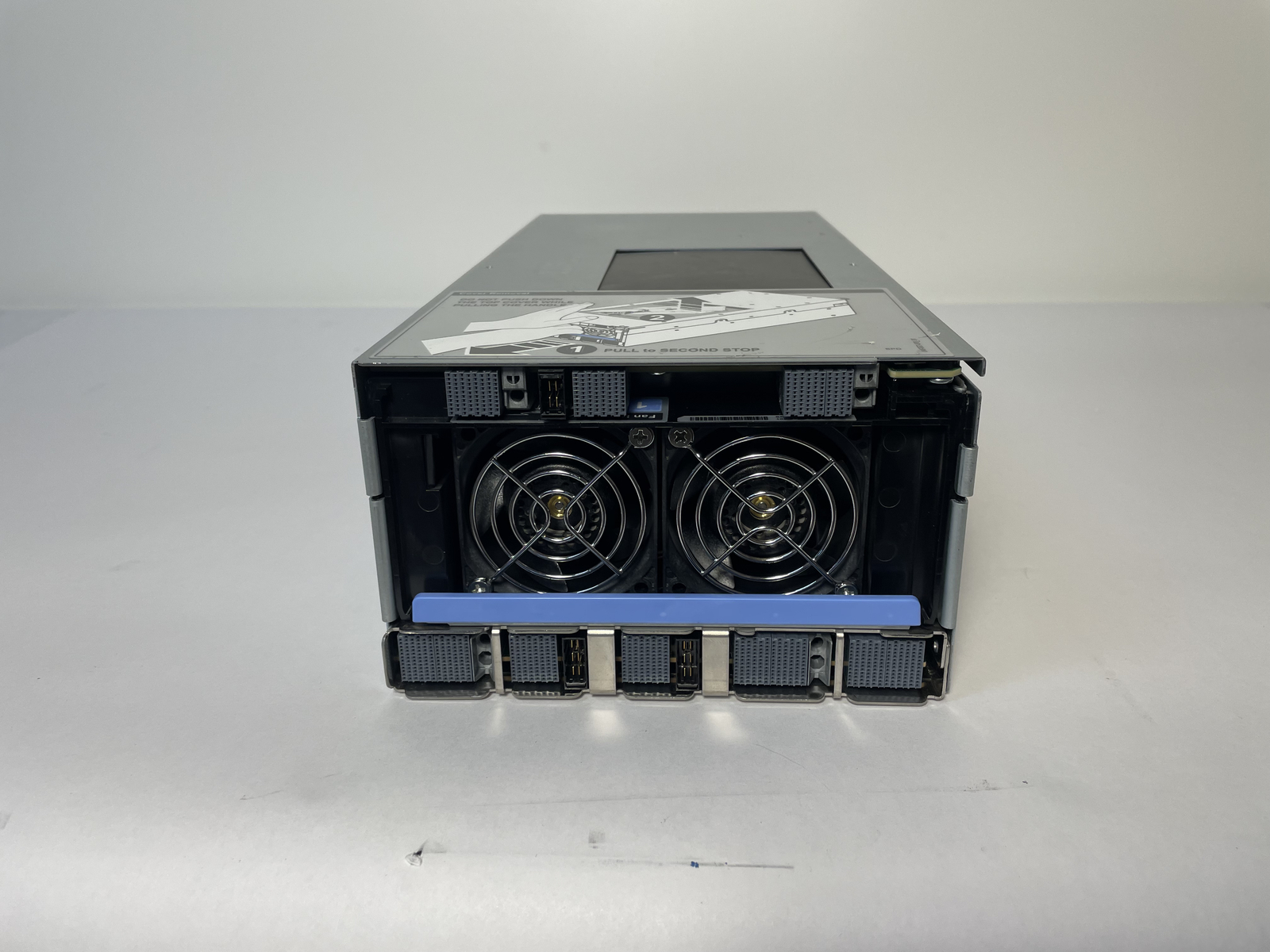 EMC ISILON H600 4x NODES 256GB 4x 1.6TB SSD 120x 1.2TB 005052048 | eBay